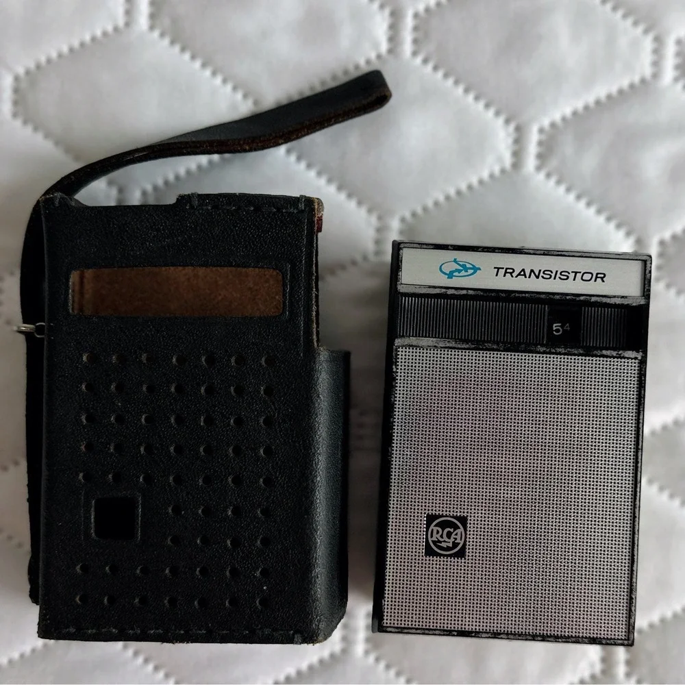 RCA | Portable Audio & Video | Rca Transistor Radio Black Vintage ...